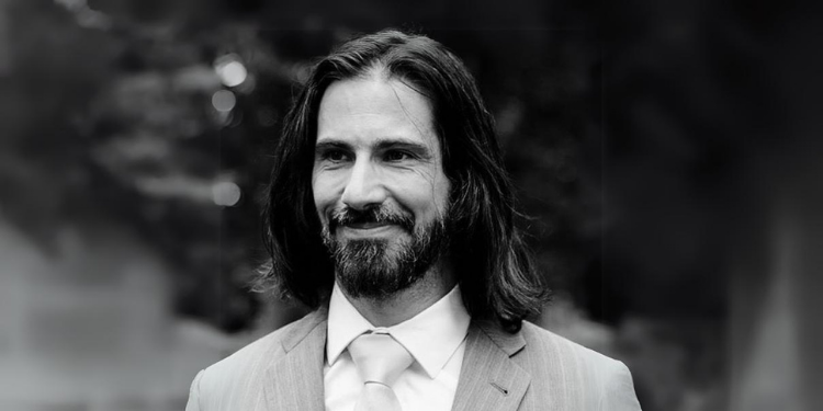 Haunting Tales: A Trek into the Dark World of J.J. Alo – The World's Best